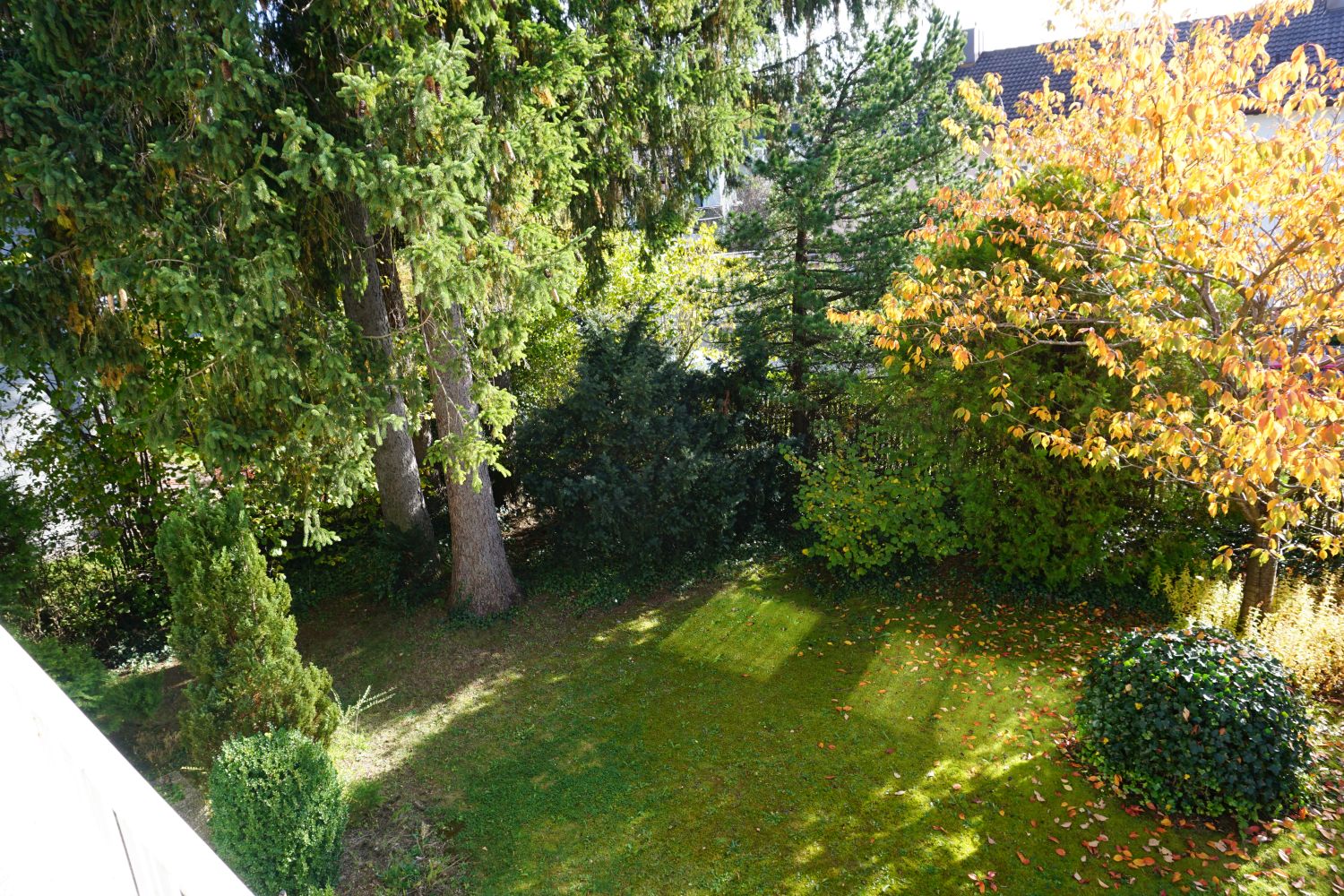 Idyllisches Einfamilienhaus mit einzigartigem Südgrundstück in bester ...